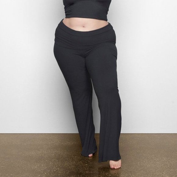 SKIMS | Pants & Jumpsuits | Skims Soft Lounge Foldover Pants Graphite ...